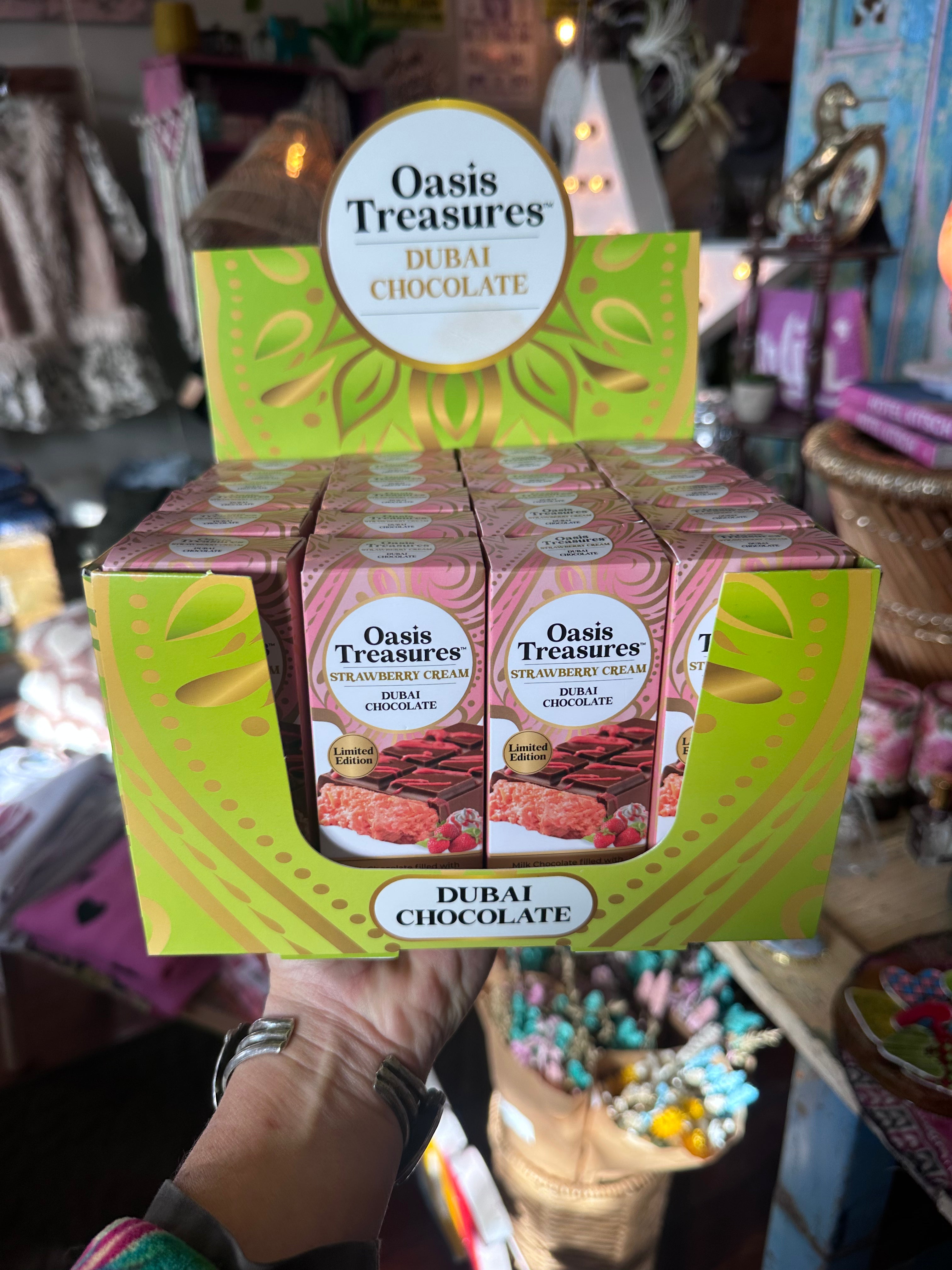 Strawberry Dubai Chocolate – Eclectic Jade